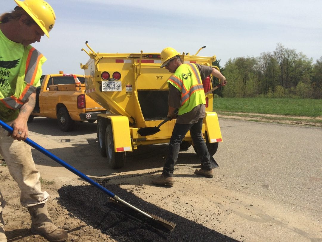 2-Ton Asphalt Hot Box Trailer - Falcon Asphalt Repair Equipment ...